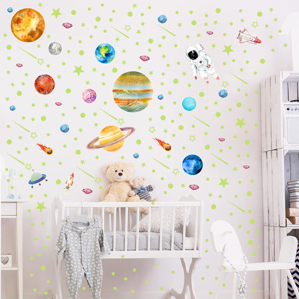 Наклейки на стену с изображением космоса, светящиеся в темноте. Наклейки на стену с девятью планетами, астронавтами, кометами и звездами. Самоклеящиеся ПВХ-наклейки. Съемные настенные рисунки на космическую тематику для детской комнаты, детской комна