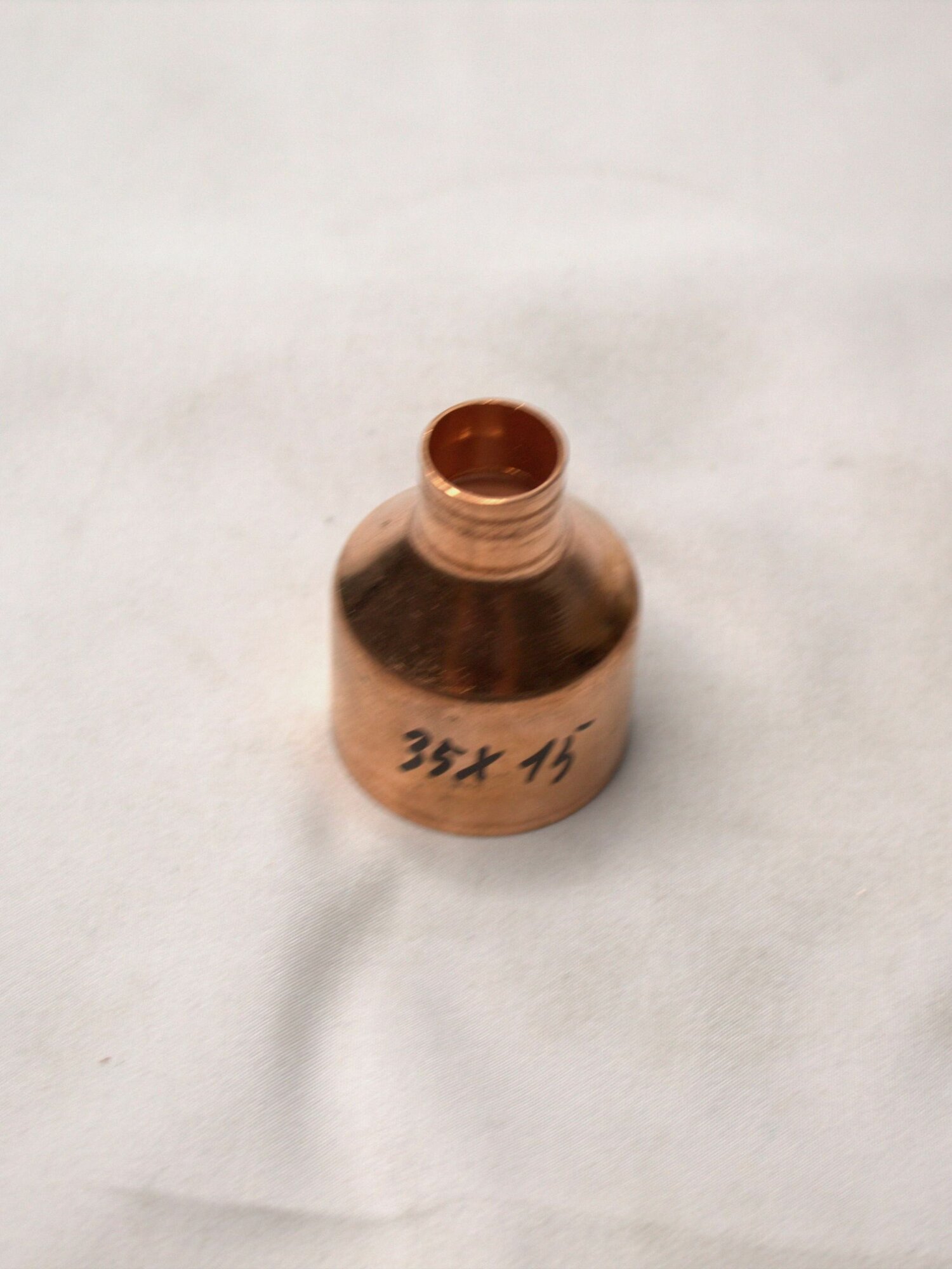 Муфта медная двухраструбная переходная 35х15