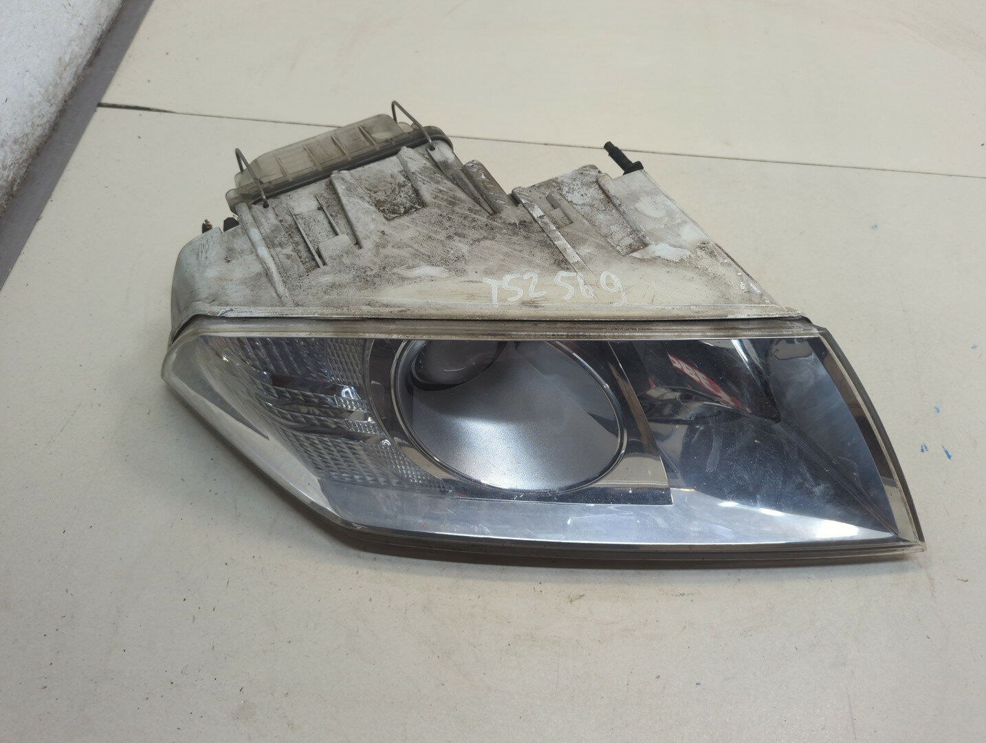 Фара (передняя) правая Skoda Octavia (A5) Б/У