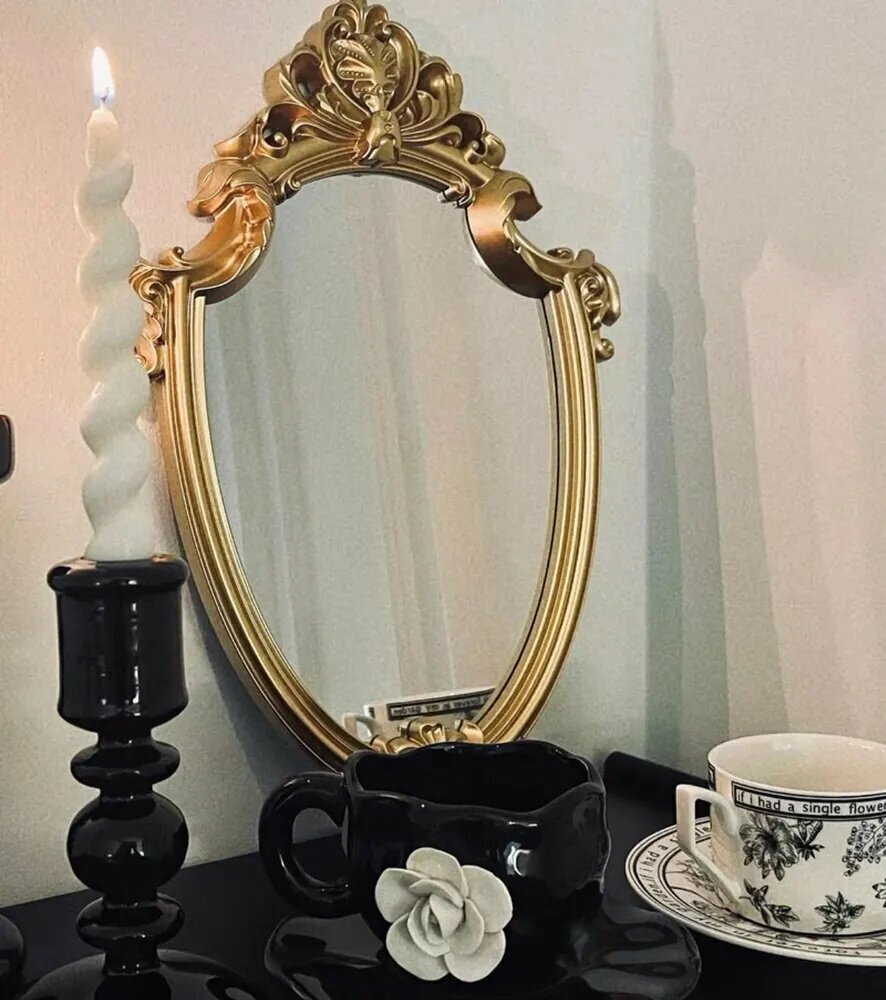 Французское винтажное декоративное стены зеркало с золотой резьбой ( 44 31см)