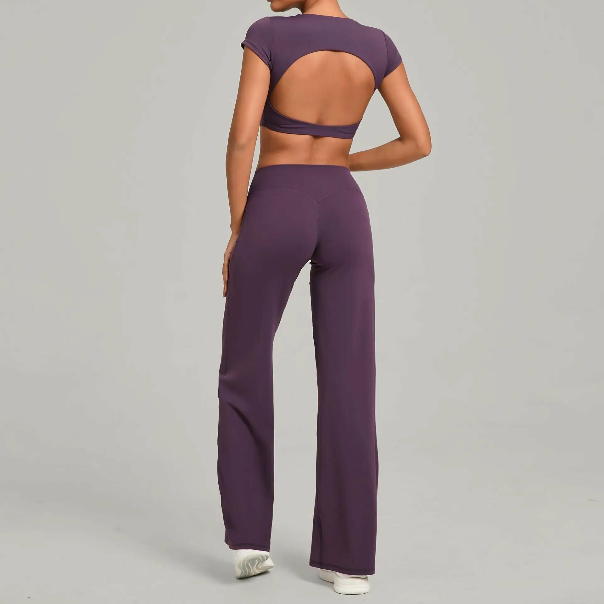 Костюм спортивный