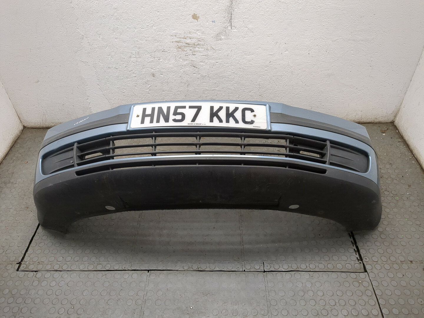 Бампер передний Skoda Octavia (A5) Б/У