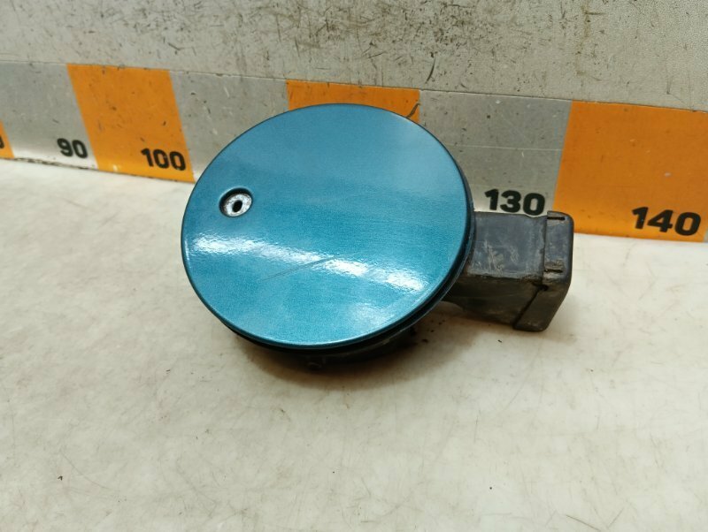 Б/У лючок топливного бака Лючок бензобака Ford Focus 1998 1 468117 FORD арт. XS41A405A02AFW