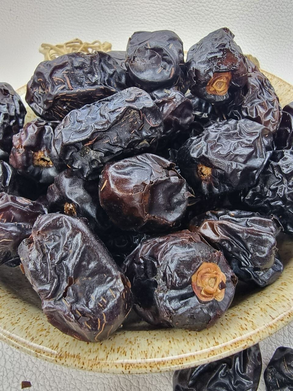 Финики Аджва