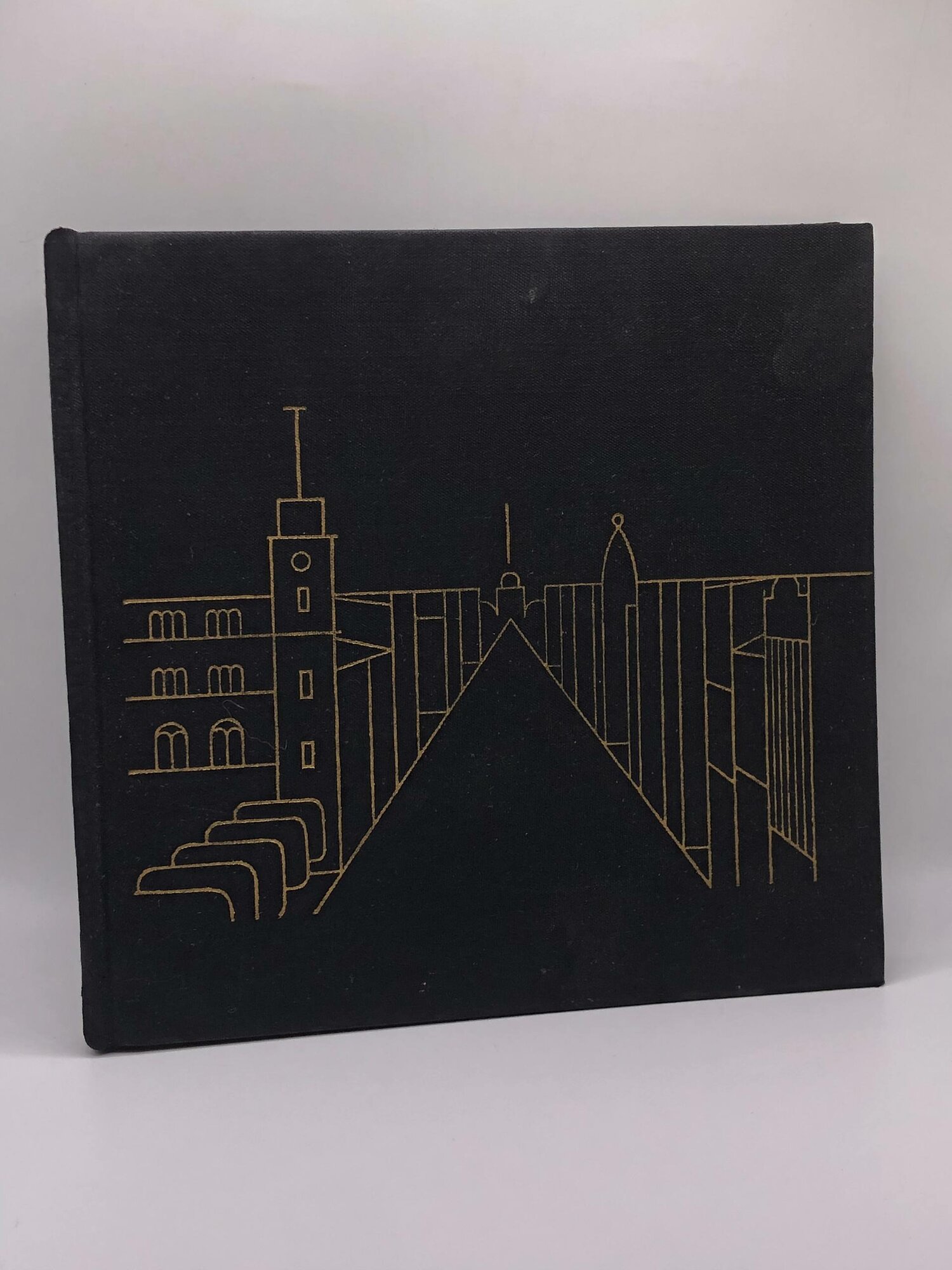 Невский проспект в дни войны и мира. Фотоальбом 1970 г.