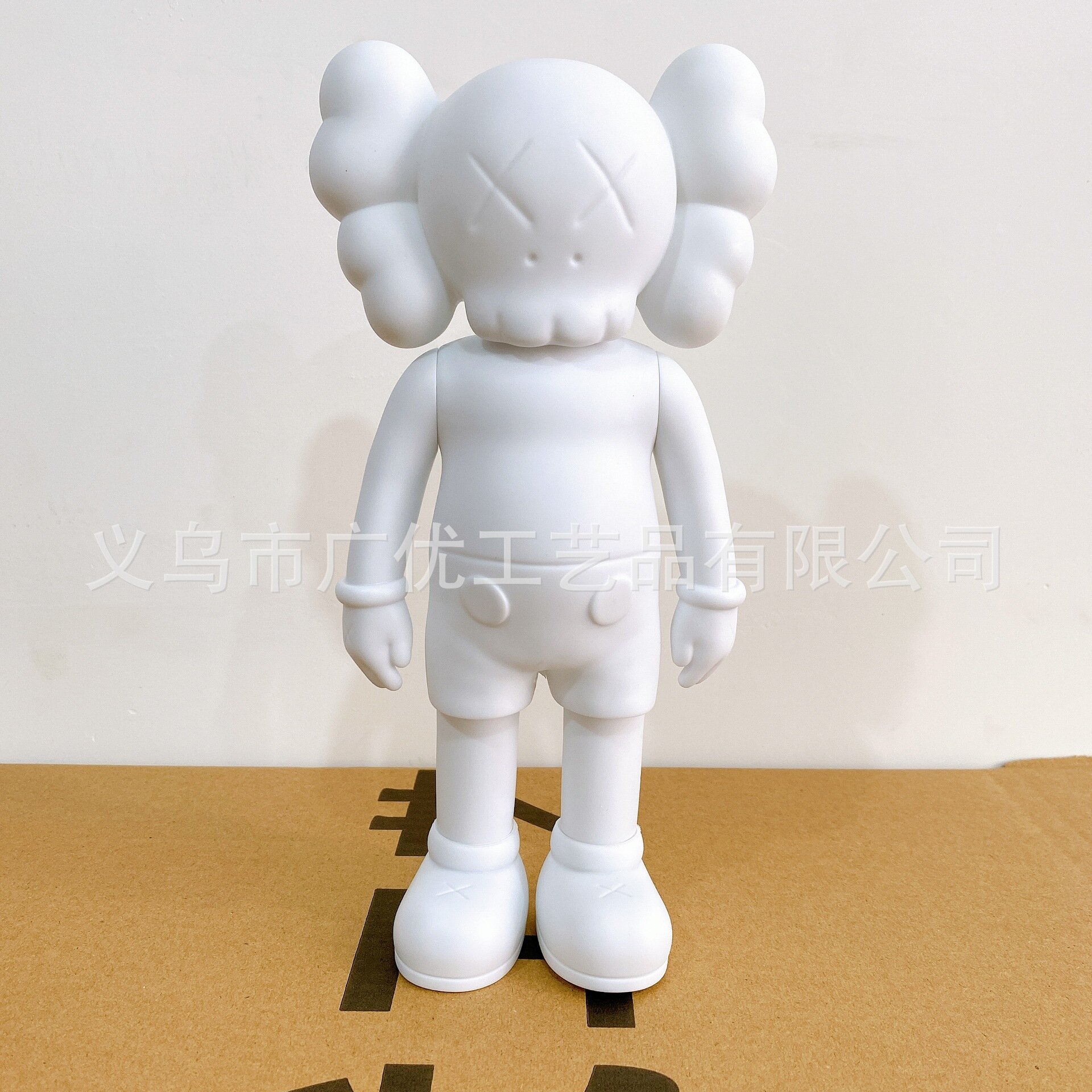 Kaws Sesame Street Белый эмбрион оптом жидкий медведь Улица Сезам белый шелк виниловая кукла игрушка украшение TikTok в