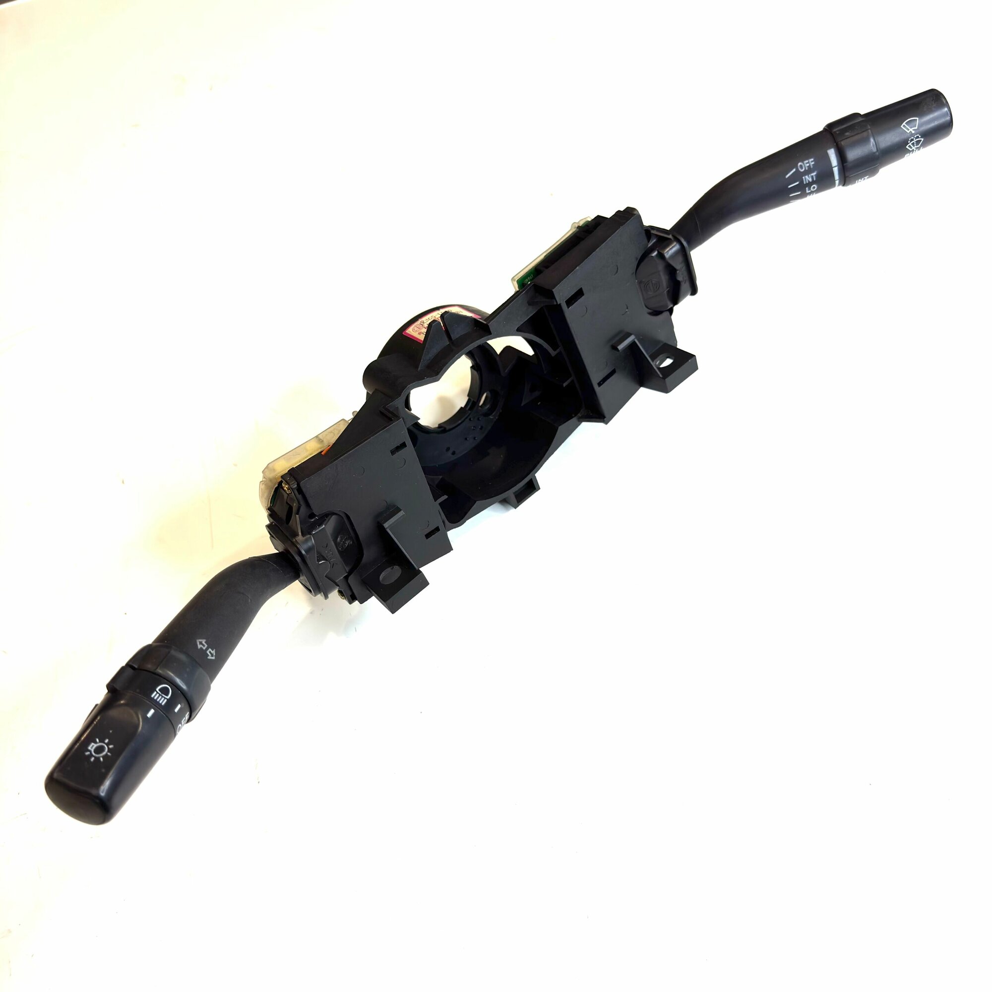 Переключатель подрулевой в сборе Lifan Breez [1.6 16V 5MT седан] LAX3774000B1