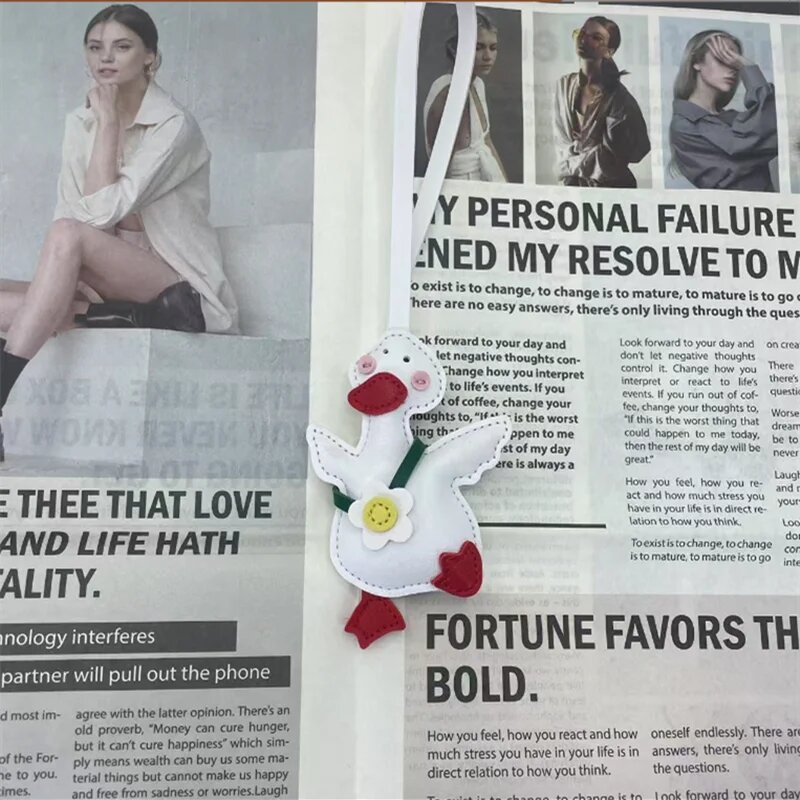 Lovely Duck Handmade PU Leather Bag Charm KeyChain Kawaii Animal Bag Backpack Charms Couple Friend Jewelry Gift