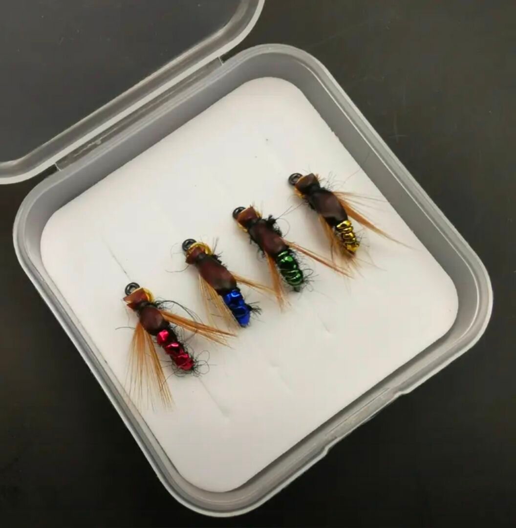 Набор мушек для ловли рыб нахлыстом -4шт