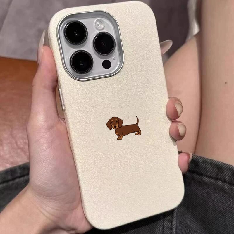 Коричневый чехол для iPhone 11 с таксой, Antique white