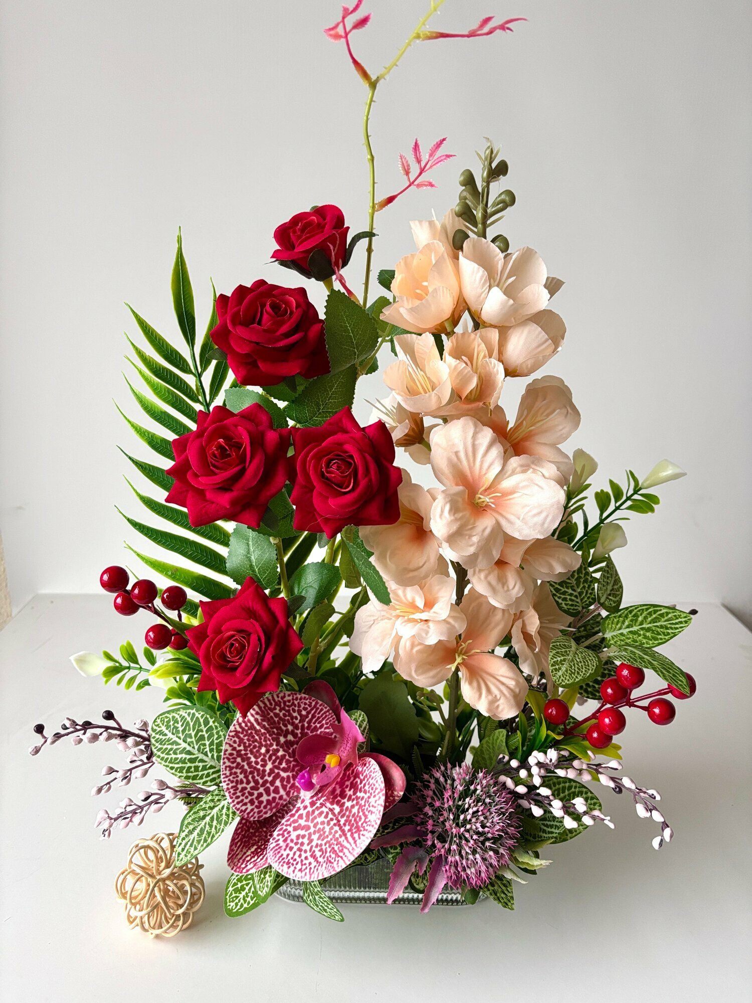 Искусственные цветы- Роза, дельфиниум, орхидея в кашпо от ФлораВи