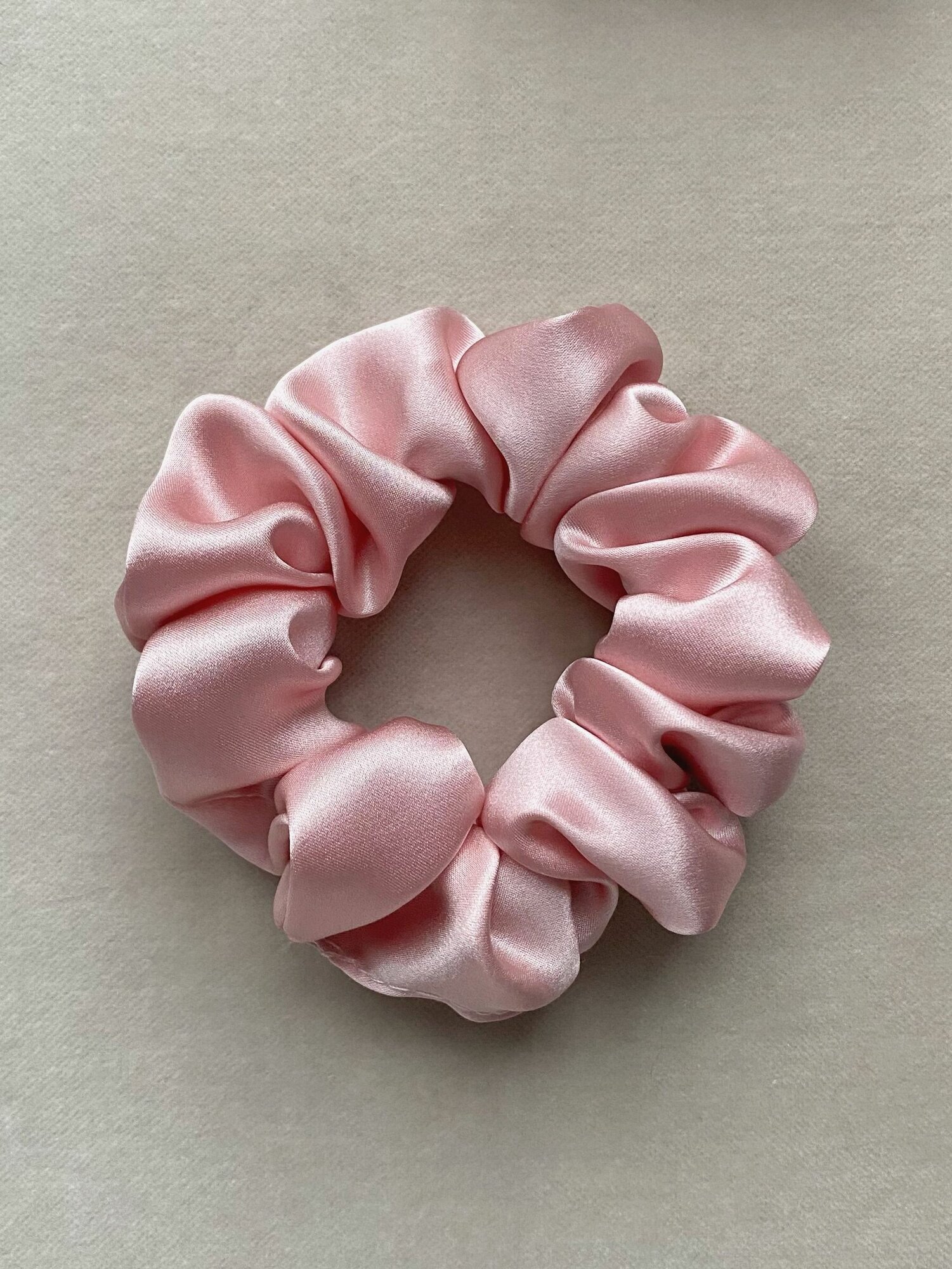 Резинка для волос шелковая