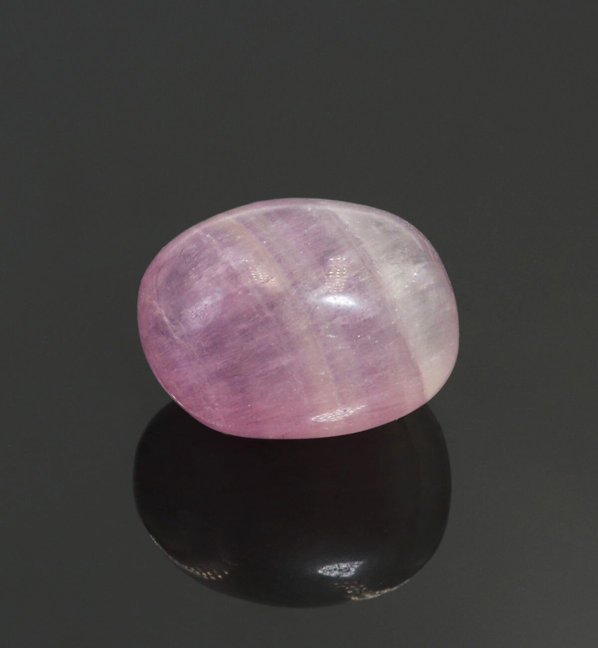 Флюорит Фиолетовый галтовка, натуральный камень/минерал (10-15 г, 18-23 мм)