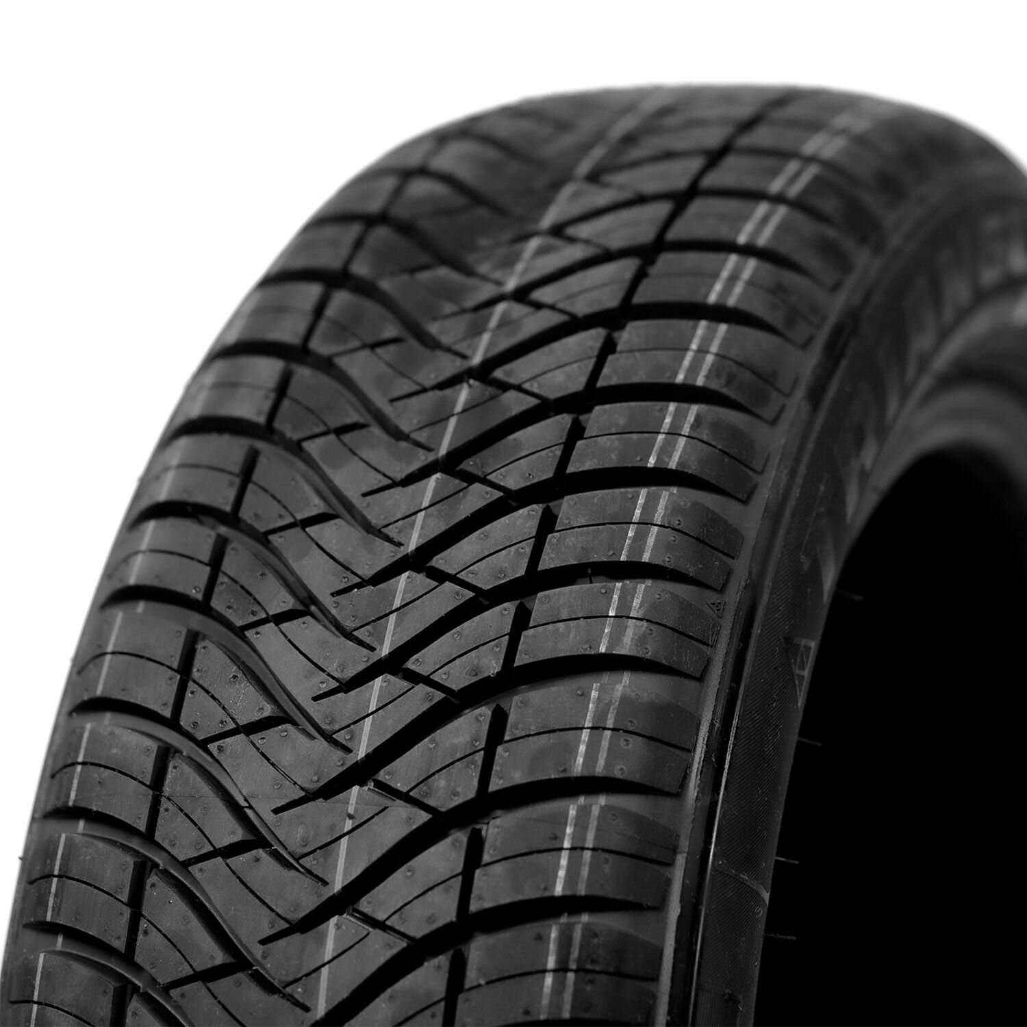 Автошина R15 165/60 Triangle TA01 77H