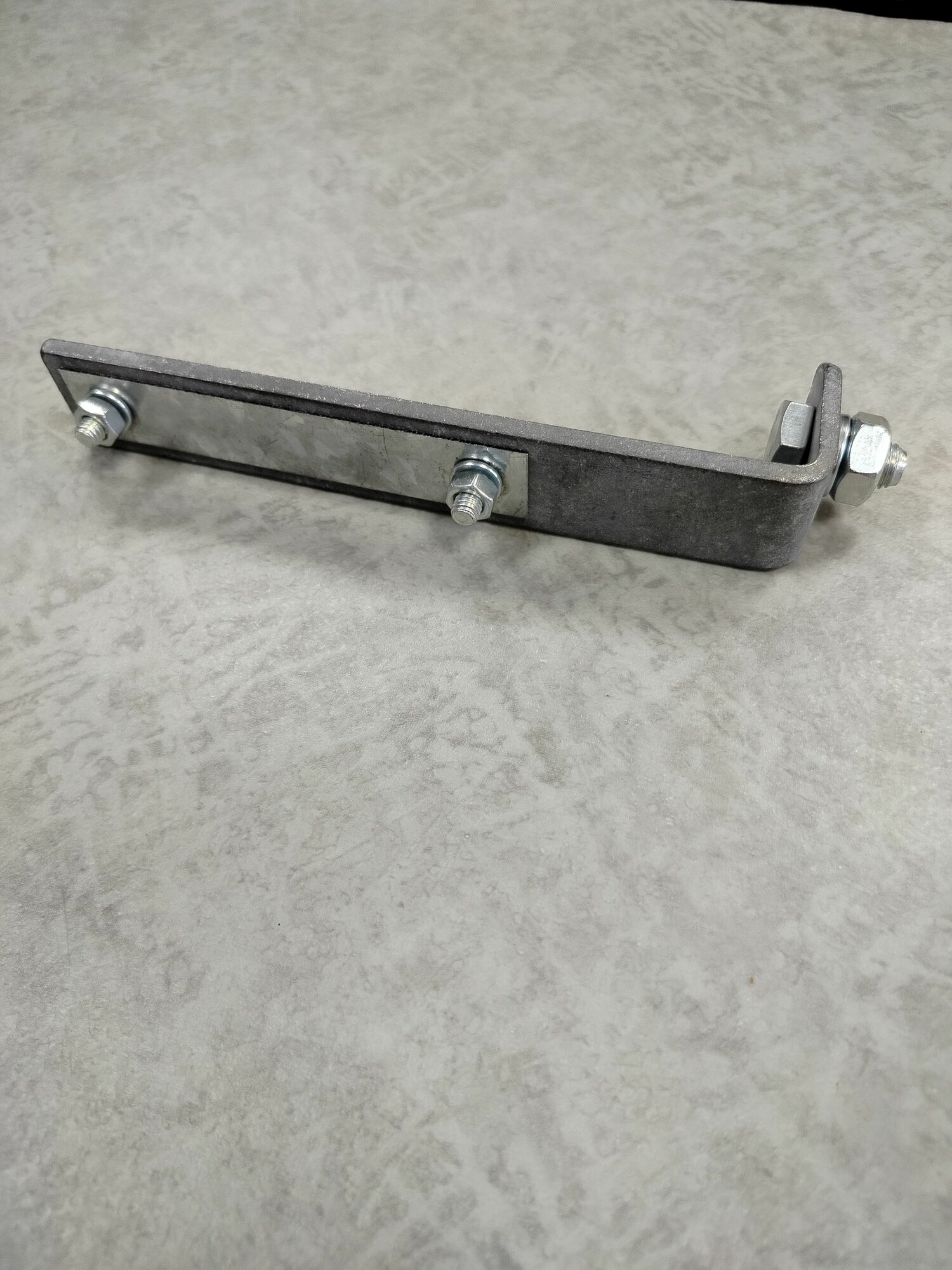 Кронштейн крыла R13-14(2шт.) Курганские прицепы длина 17см.