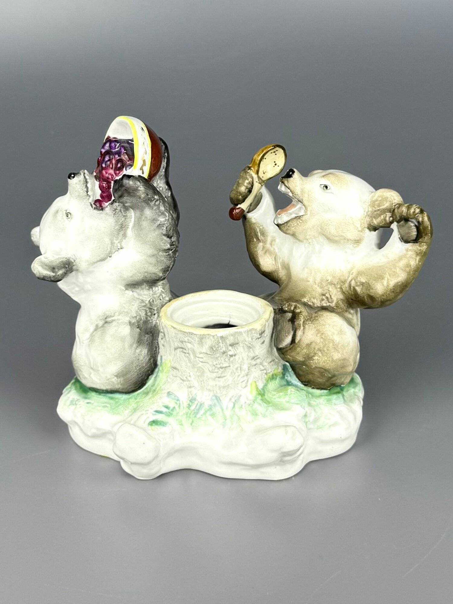 Винтажная фарфоровая статуэтка-чернильница ЛФЗ Медвежата, скульптор Е. И. Чарушин. СССР, 1950-1960 гг.