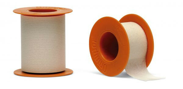 Пластырь Омнипор (Omnipor) фиксирующий из нетканого материала для щадящей фиксации повязок, с еврохолдером 1.25см х5м, 900674