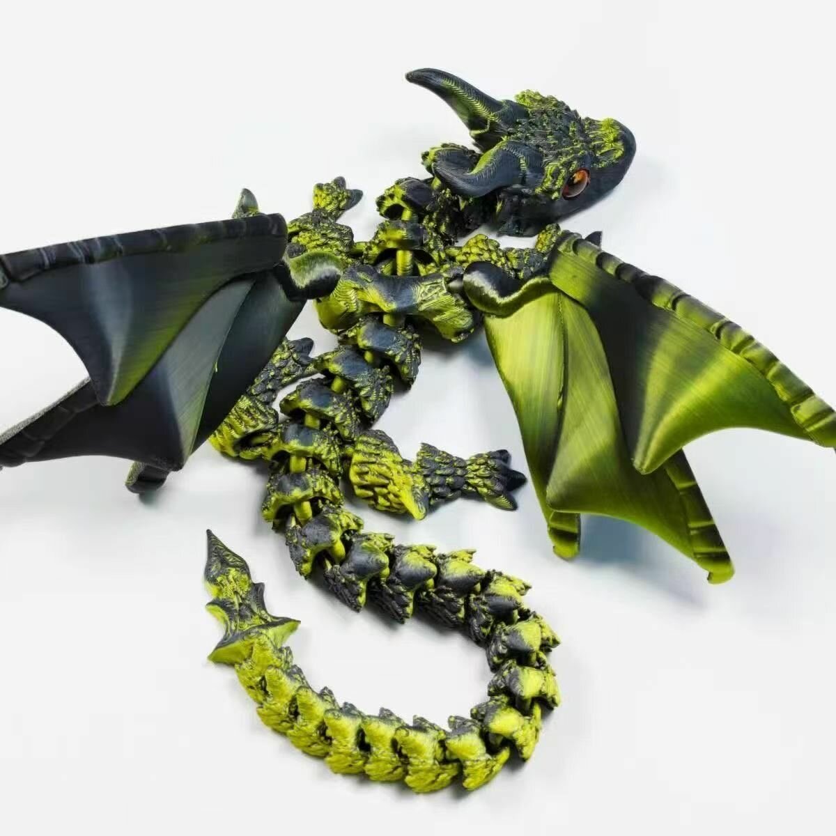 Игрушка Крылатый дракон напечатанная на 3D-принтере для детей