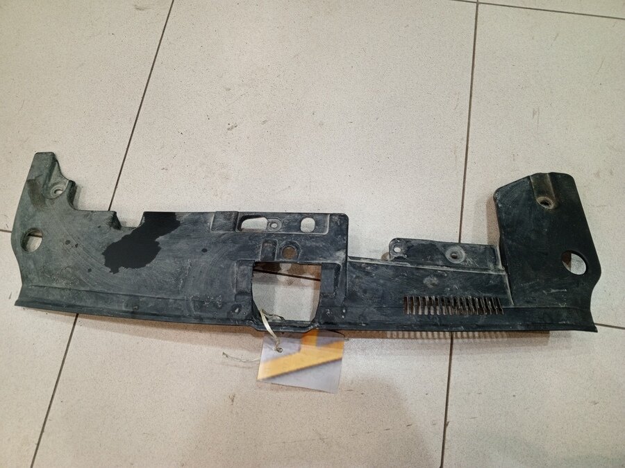 Кожух замка капота от Mitsubishi Lancer 10 2007-2017