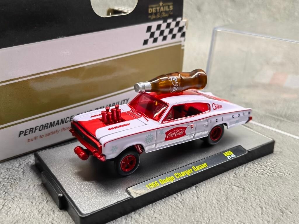 Коллекционные модели автомобилей Volkswagen, Ford, Plymouth серии Coca-Cola в масштабе 1:64, изготовленные из литого под давлением сплава
