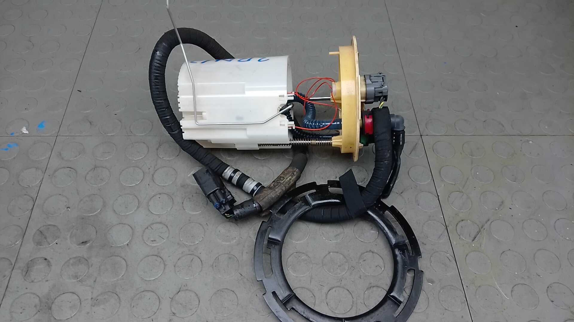 Датчик уровня топлива FORD MONDEO 5