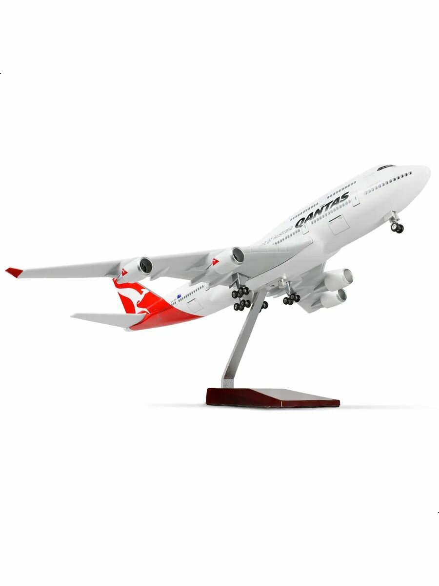 Модель Boeing 747 Qantas 1:160 47 см MHB747BAU