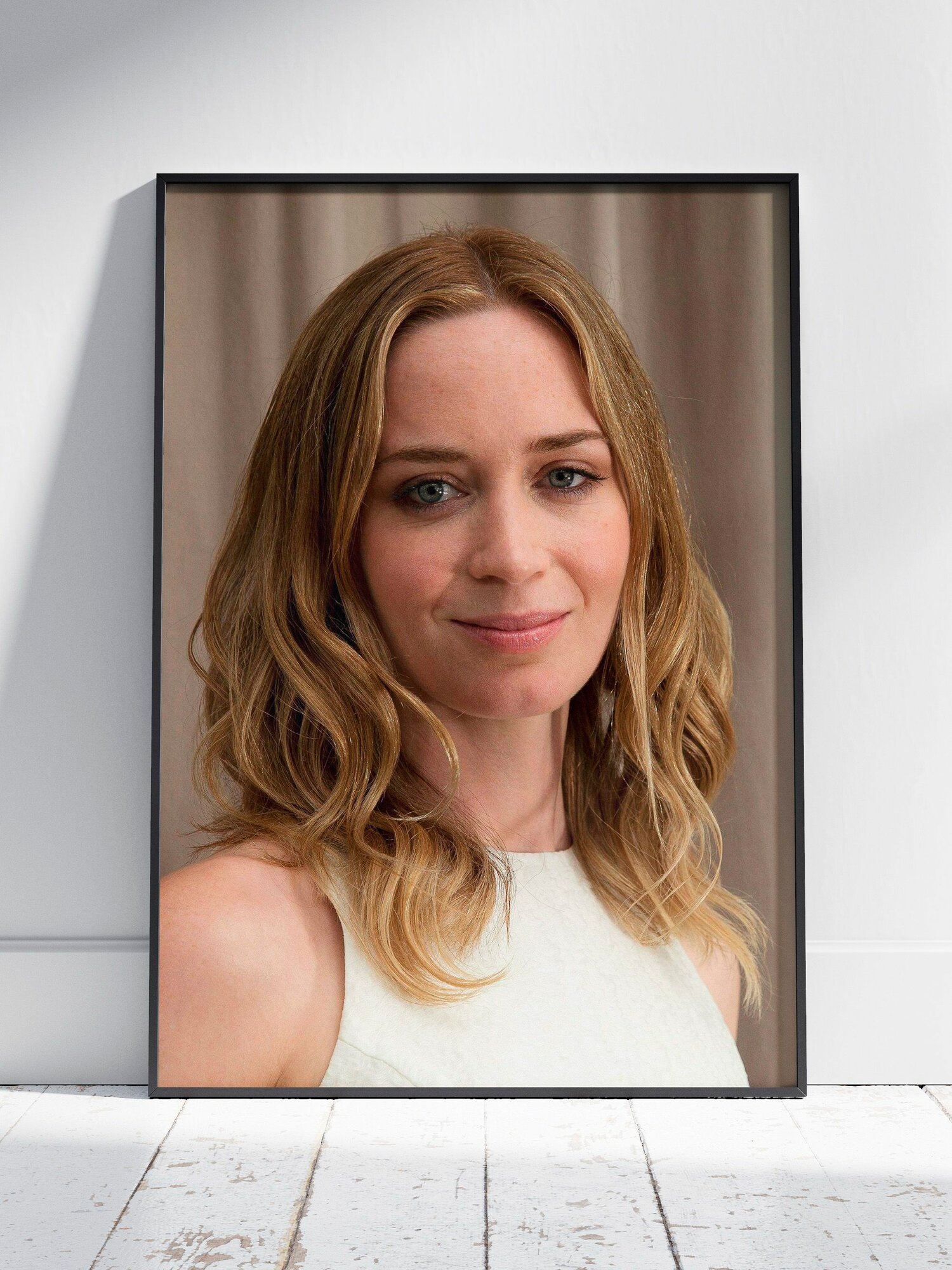 Плакат на стену для интерьера Эмили Блант (Emily Blunt 30) - Постер по актеру фильма, кино, сериала формата A4 (21x30 см)