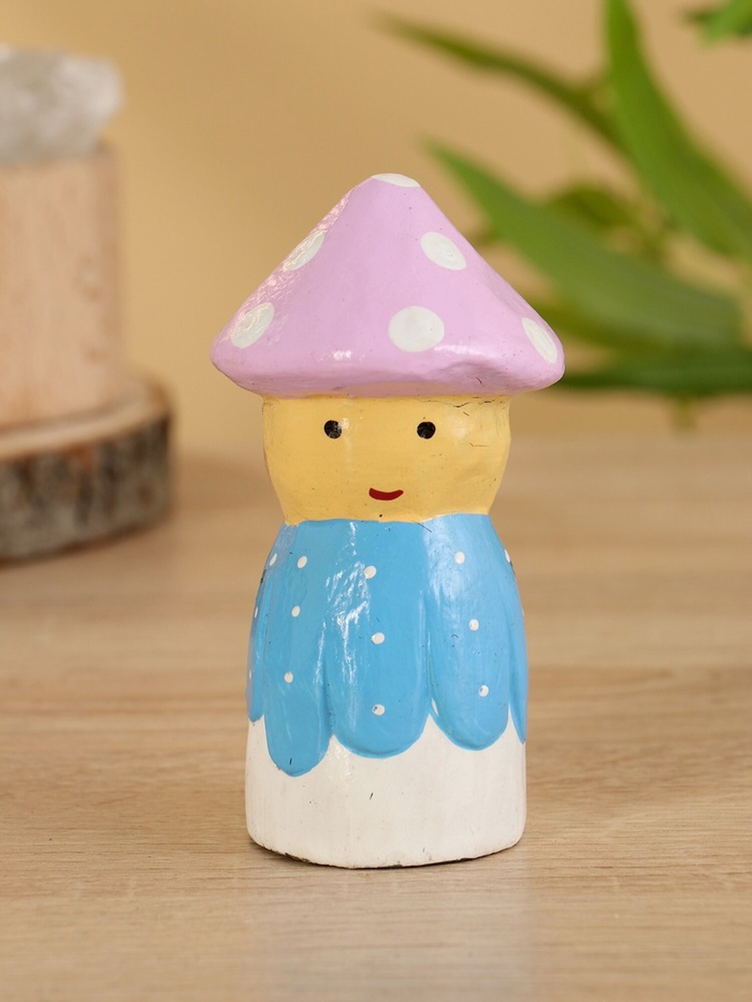 Статуэтка "Гномик", дерево, сиренево-голубая, 5,5x5,5 см, 1 шт