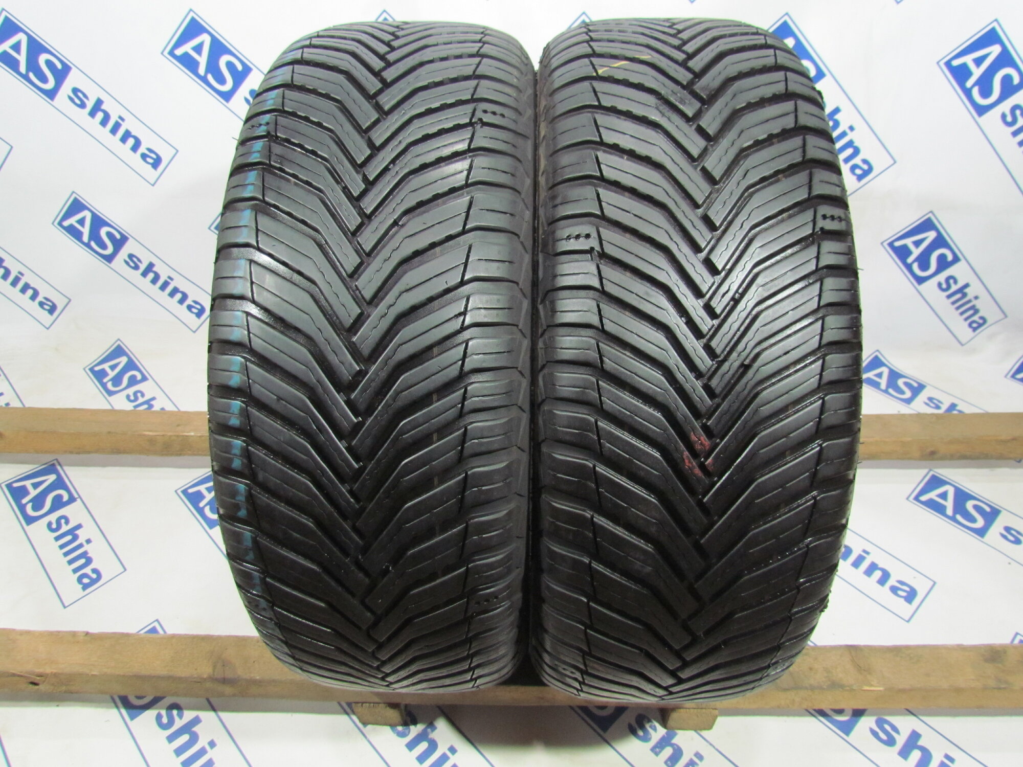 Комплект (2 шт) Michelin CrossClimate 2 205 45 R17 летние БУ шины 5-10% износ , артикул 0028986