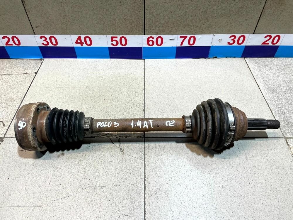 Полуось передняя левая VW Polo III