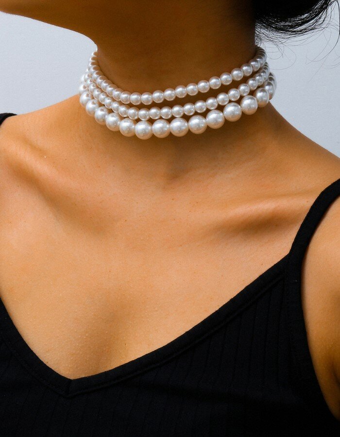 Бусы, пластик