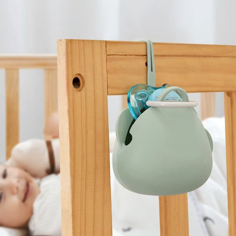 11028, Контейнер для пустышки Happy Baby, футляр силиконовый для соски, зеленый, оливковый