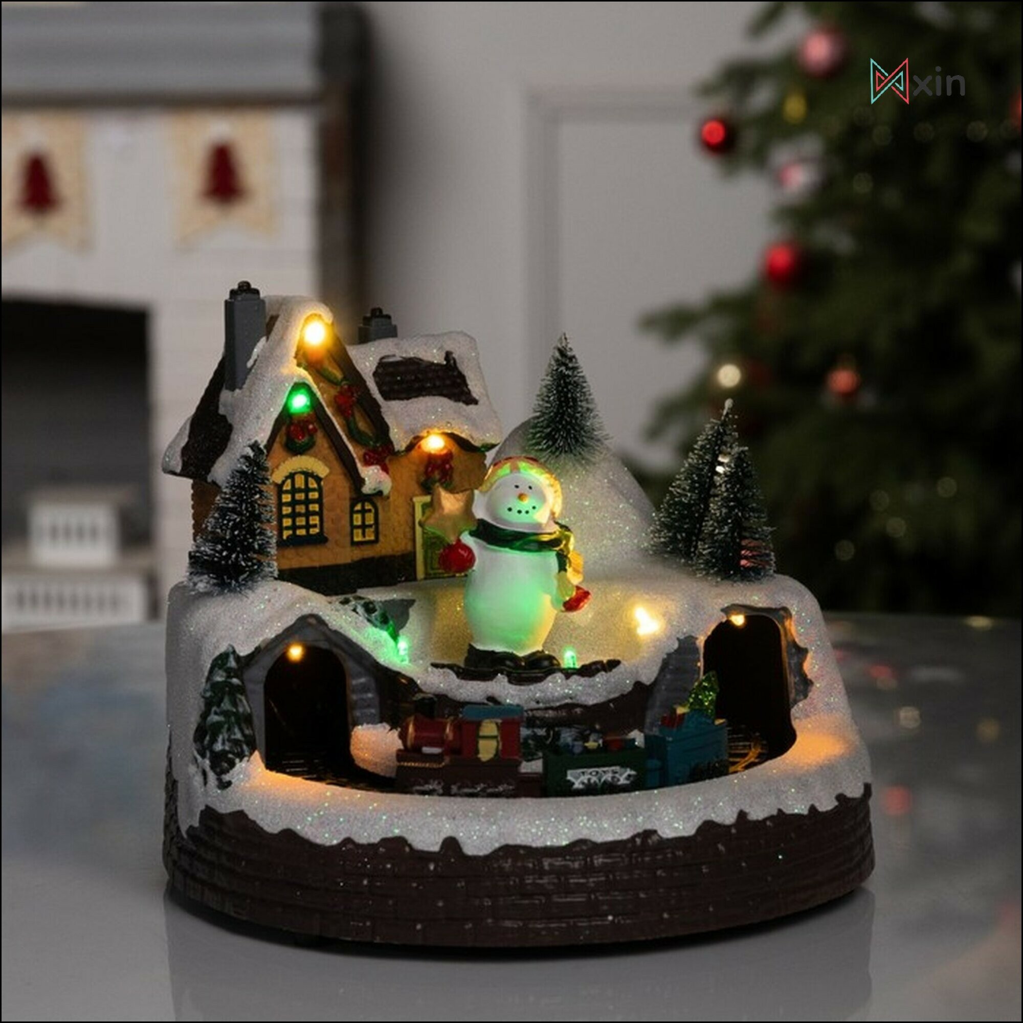 Световая фигура Luazon Lighting «Поезд и Снеговик», полистоун, 20×20×16 см