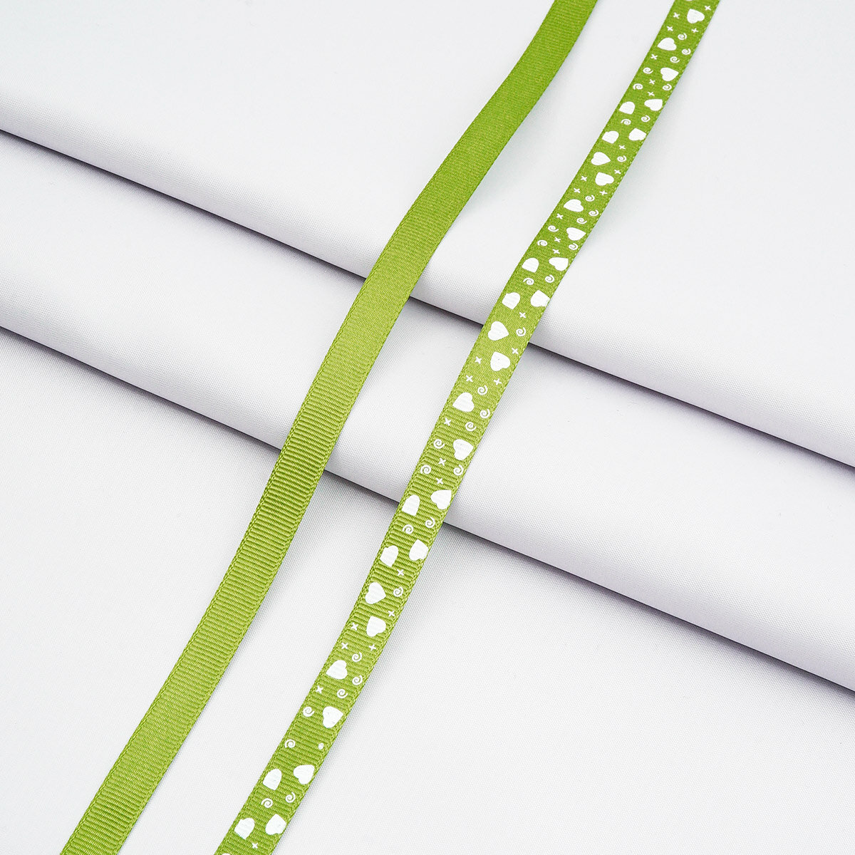 Лента декоративная для упаковки подарков, репсовая, с рисунком, 1 см х 45,72 м, цвет травяной