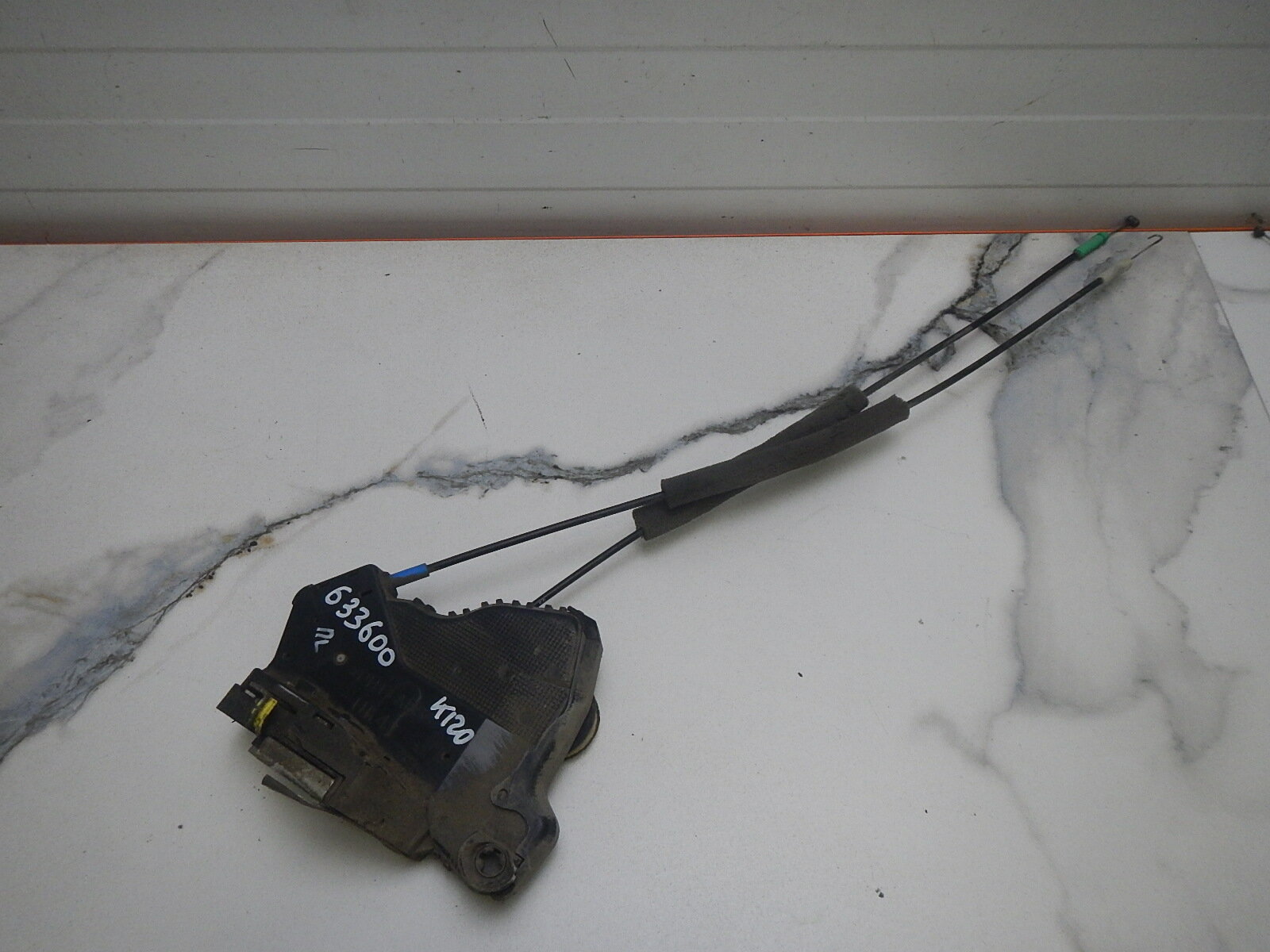 Б/У Замок двери передней левой, Toyota (Тойота)-COROLLA 120 (01-06) TOYOTA COROLLA 120 (01-06) 6 контактов Без видимых по...