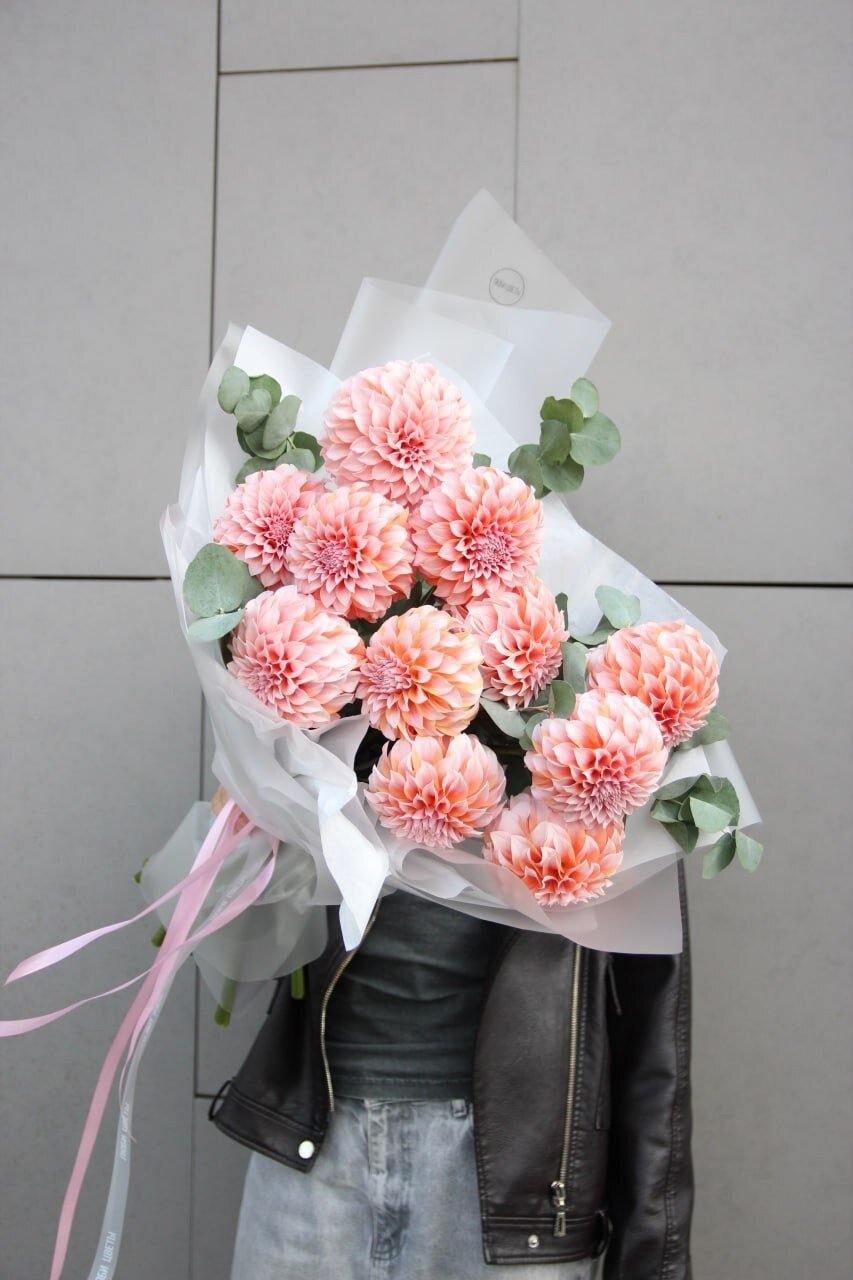 Букет из георгин