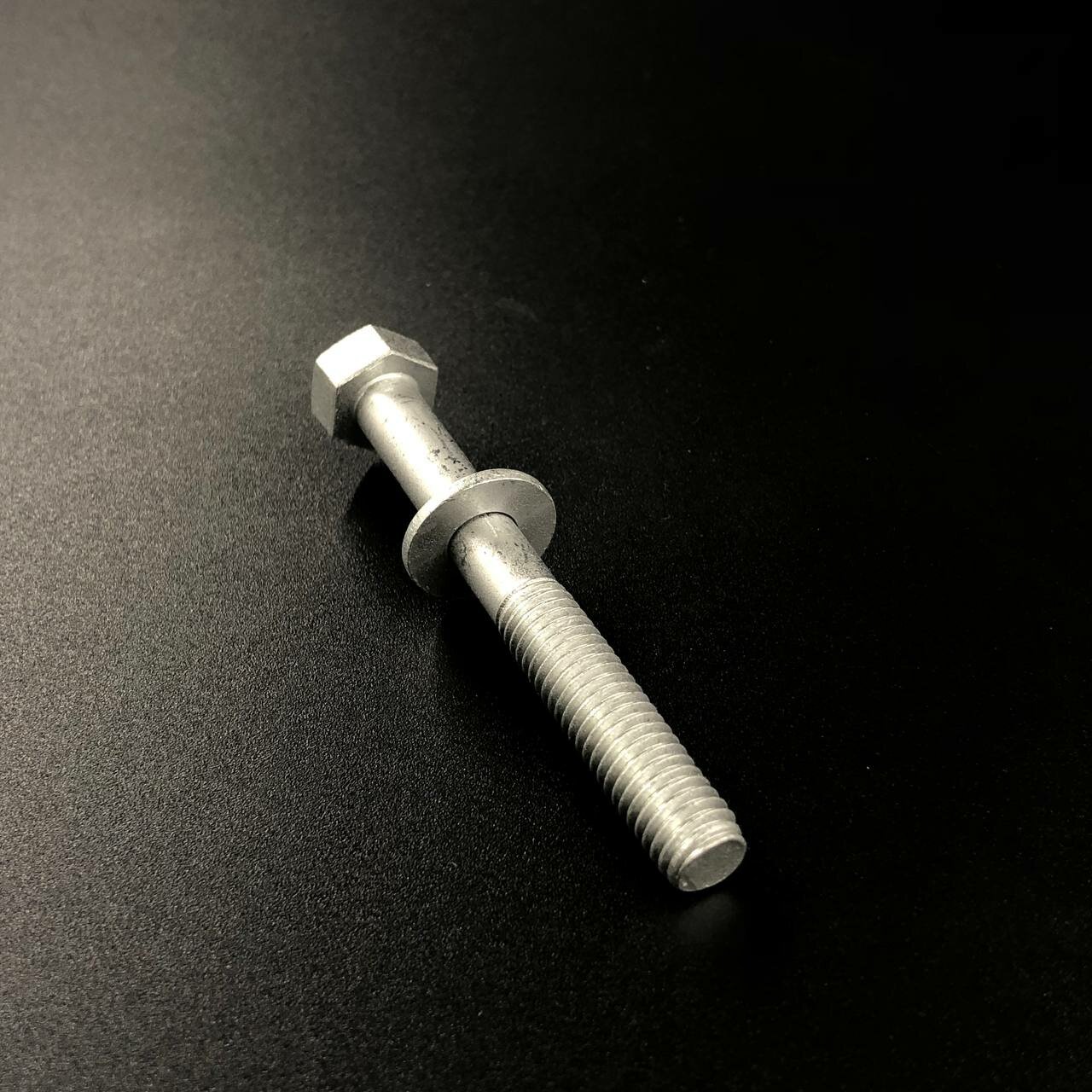 Болт блока цилиндров Yamaha 90119-08M29 (PREMARINE) OEM номера: 90119-08M29; 9011908M29