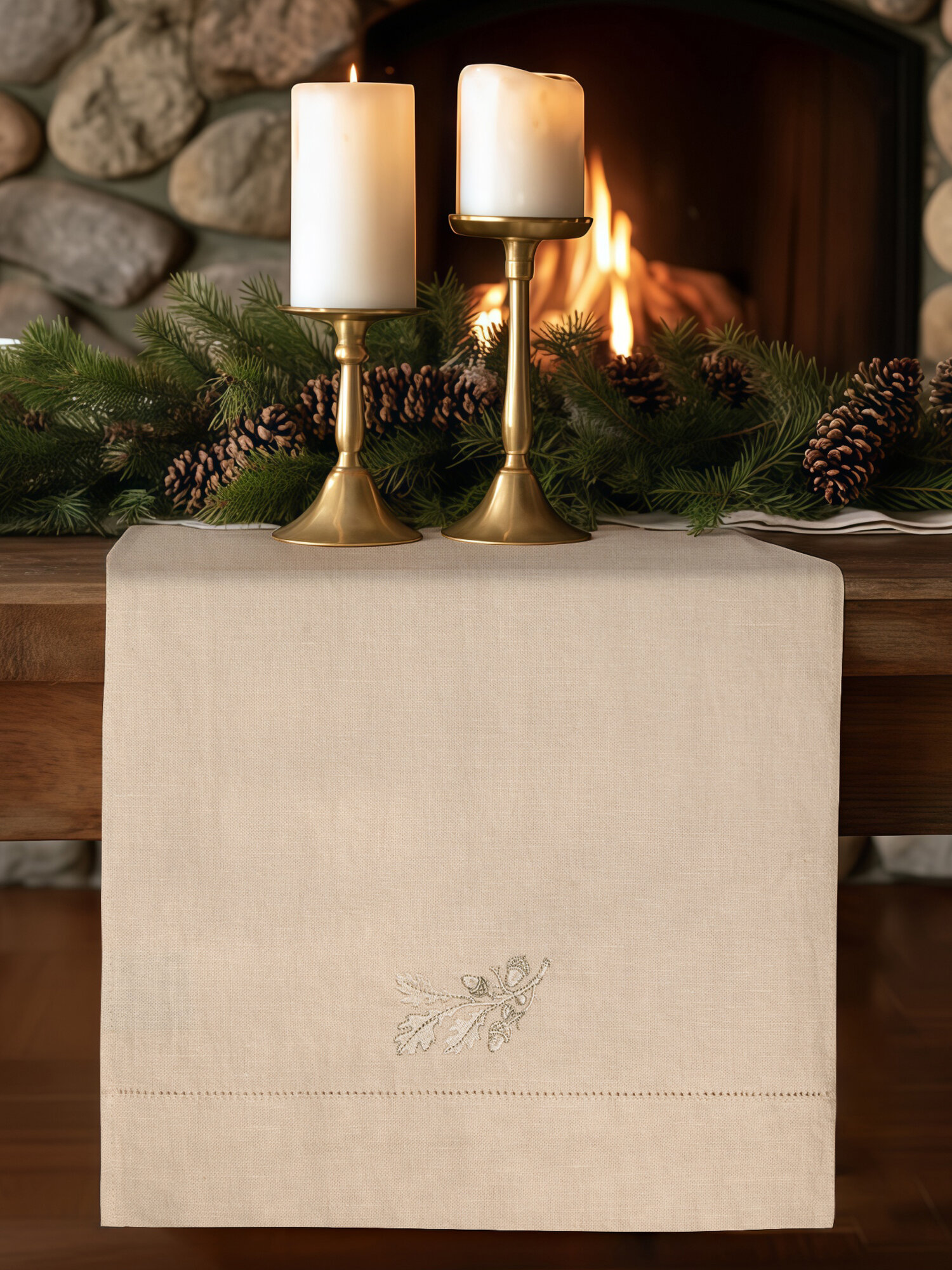 Дорожка на стол BELLEHOME, с вышивкой "Golden Oaks", 40х160 см, 50% лен, 50% хлопок