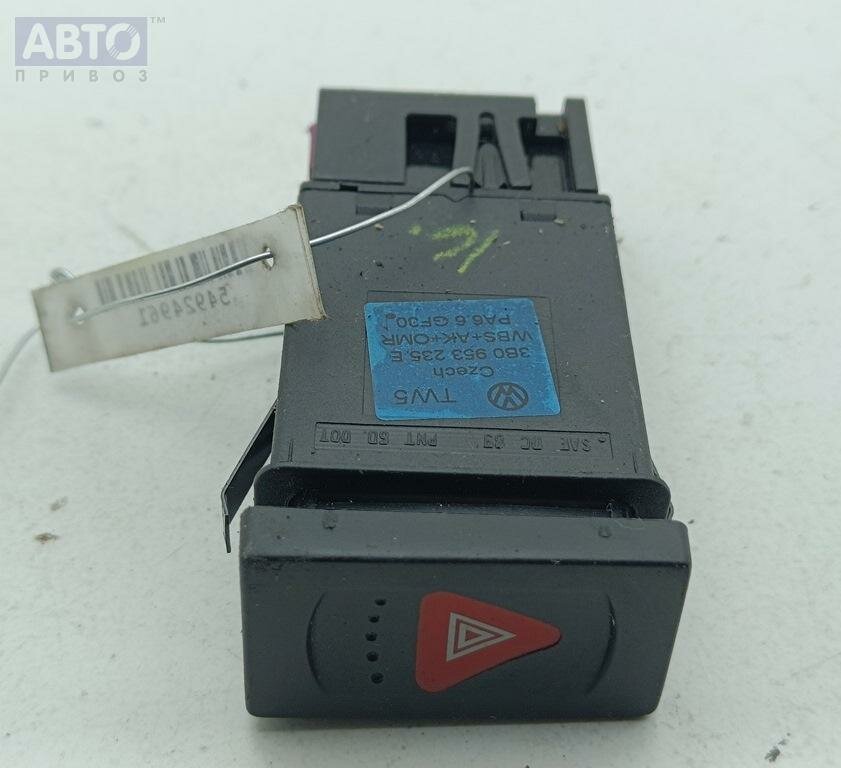 Кнопка аварийной сигнализации (аварийки) Volkswagen Passat B5