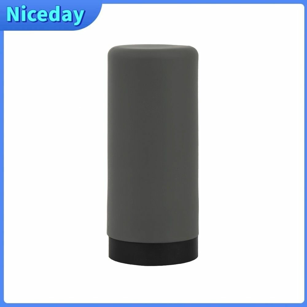 Серая силиконовая бутылка для лосьона, шампуня и геля для душа.