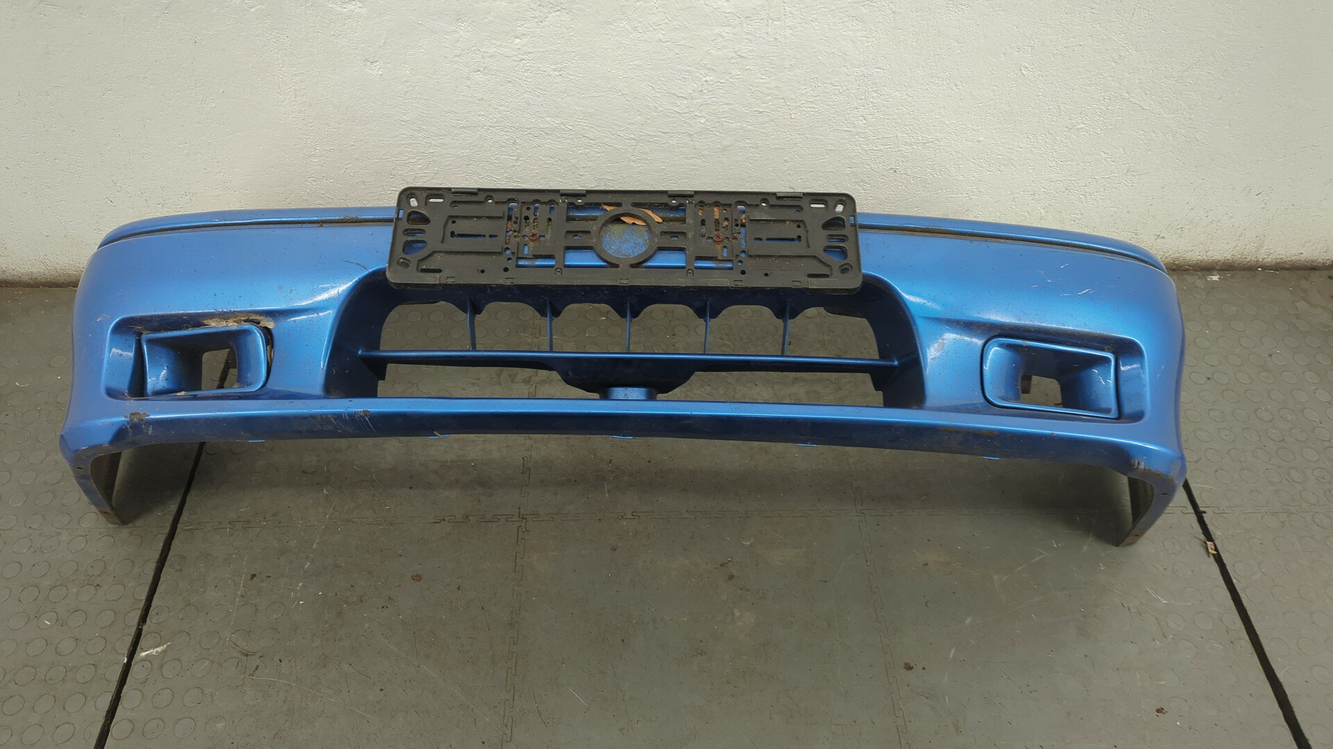 Бампер передний Subaru Justy Б/У