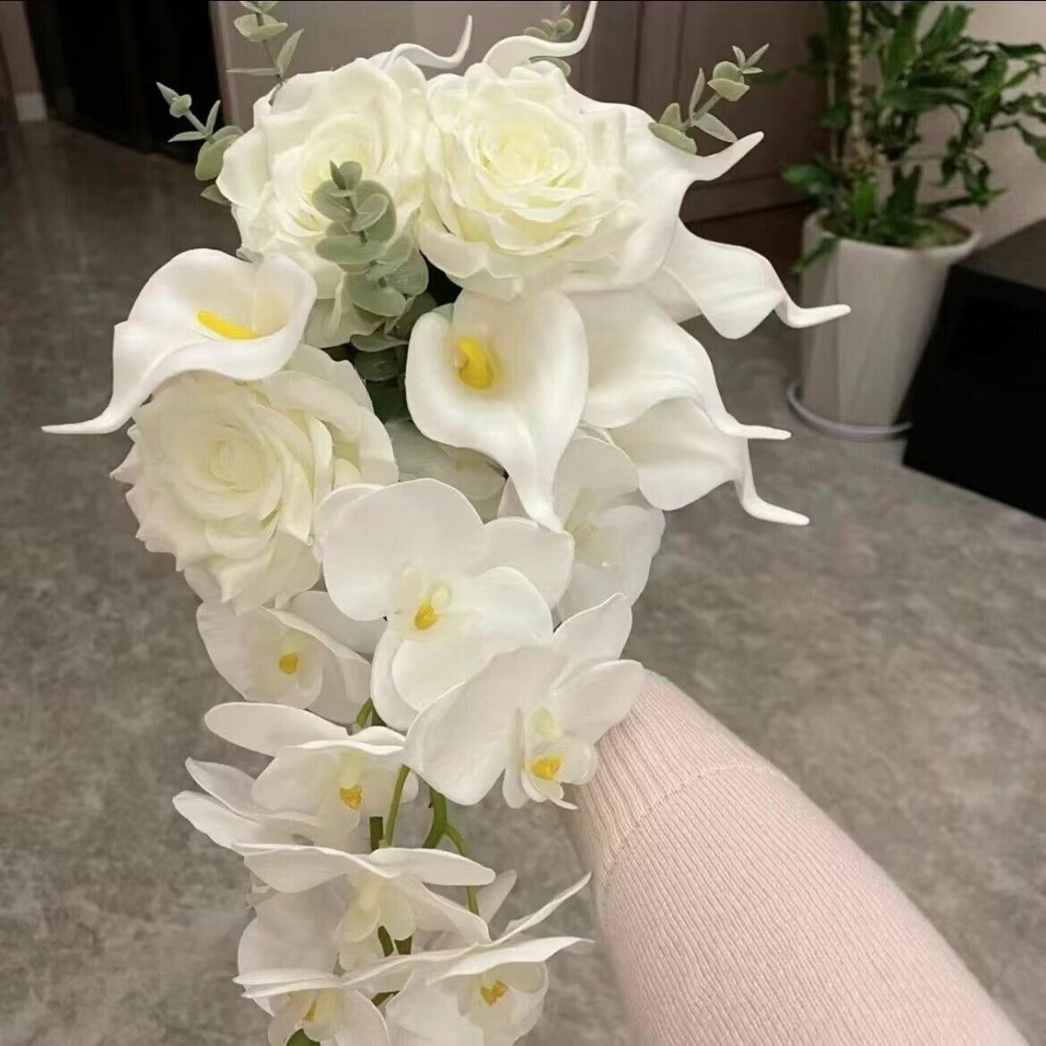 Ручной цветочный водопад с эффектом драпировки, свадебный букет, фотография, искусственные цветы, зеленые и белые фальшивые цветы, домашнее настольное украшение от фабрики