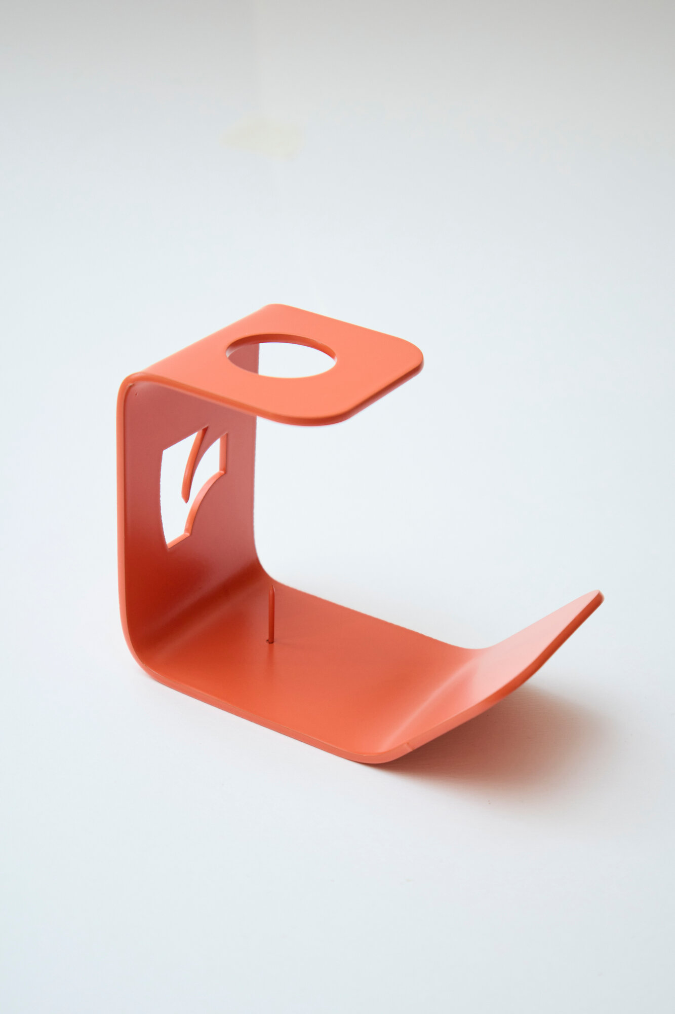 Подсвечник Orange VOLNUETSA — минималистичный металлический подсвечник