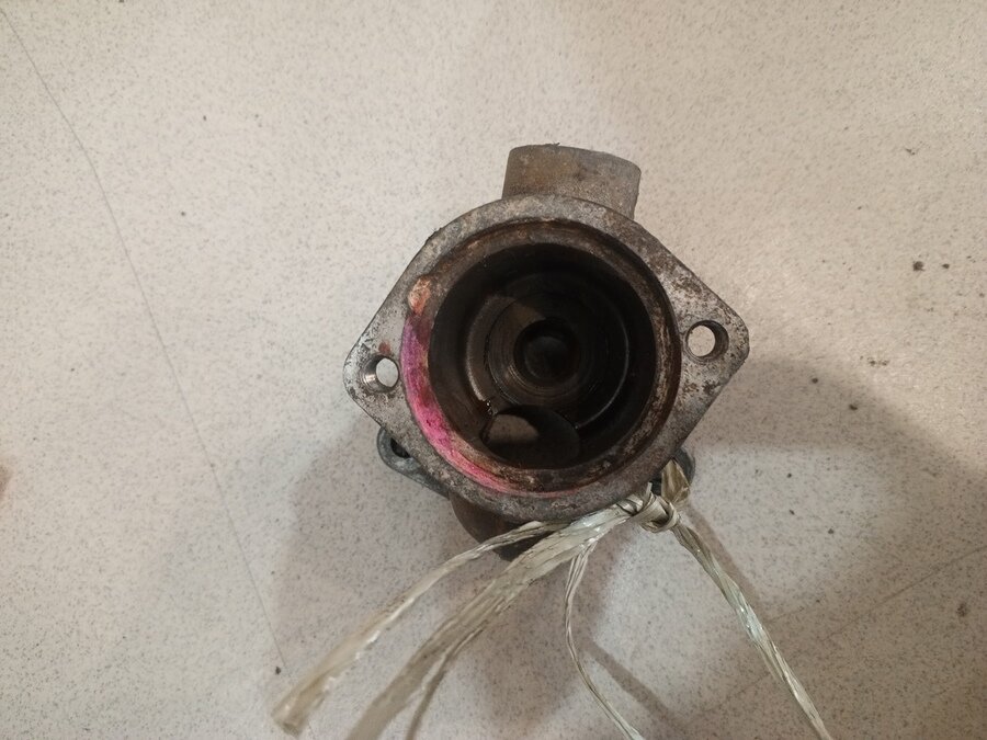 Корпус термостата от Mazda Capella CG 1994-1997