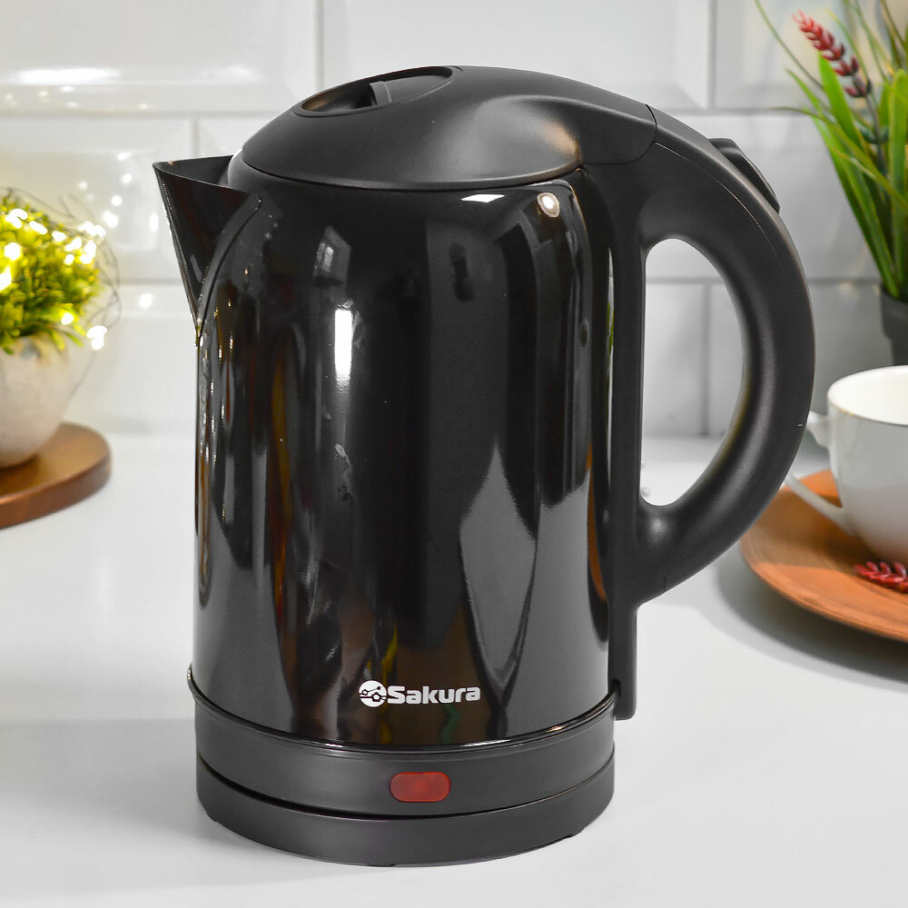 Чайник электрический Sakura SA-2121BK 2л, 1800 вт, автоотключение, черный, 360° подставка