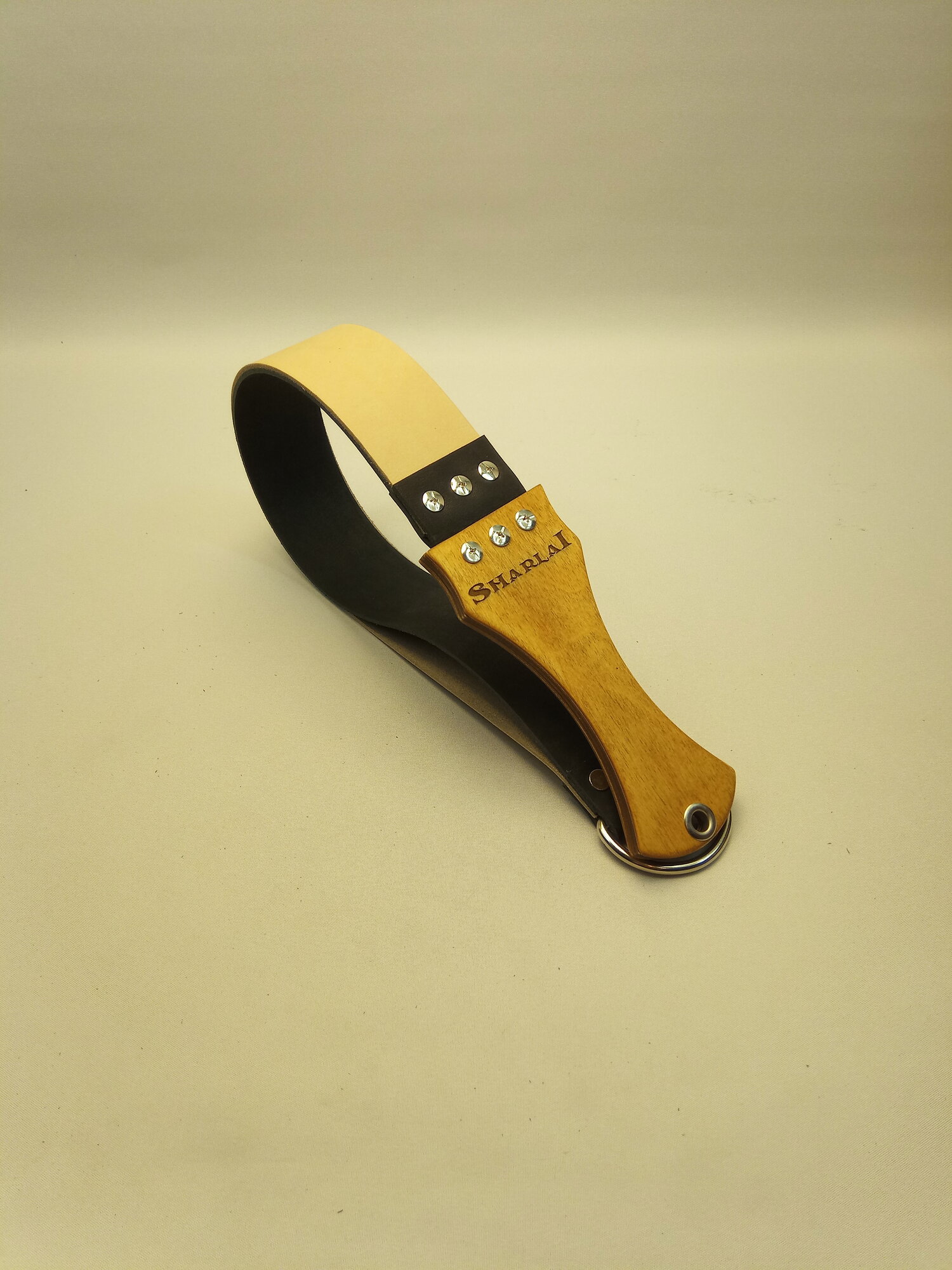 Р-024 Ремень для правки - доводки опасных бритв, ножей. (кожа 2 - 2.2мм.+ 2 – 2.2мм.)