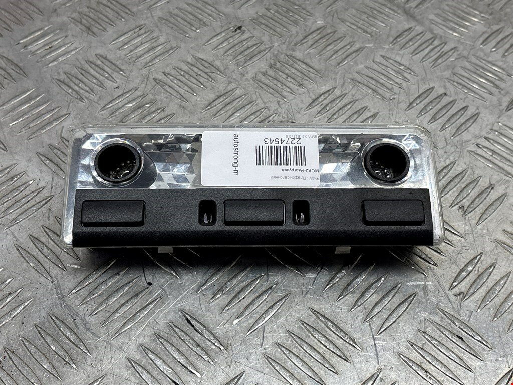 Плафон салонный BMW X5 (E53) 63318364929 арт. 2274543