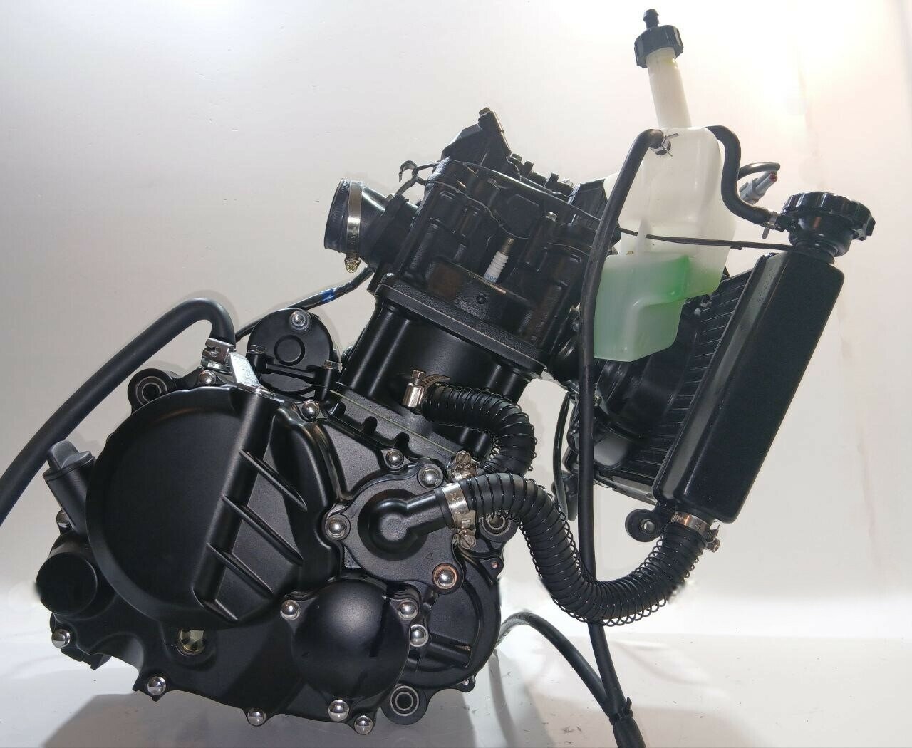 Двигатель 174MN 300см3 водянка (выбито 175fmm) Motoland 300 DF BIG BORE