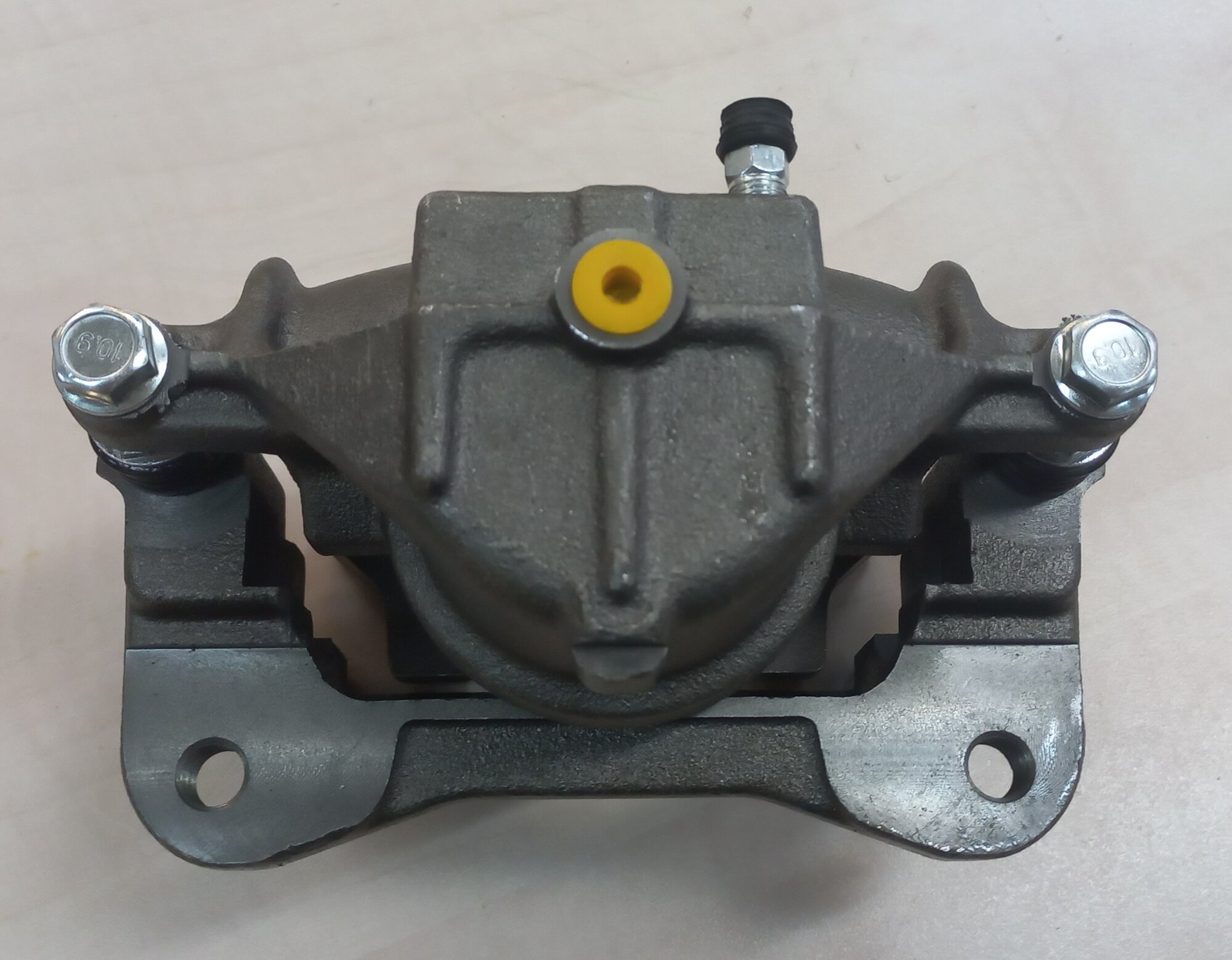 3302-3501137 Суппорт для а/м Газель левый.