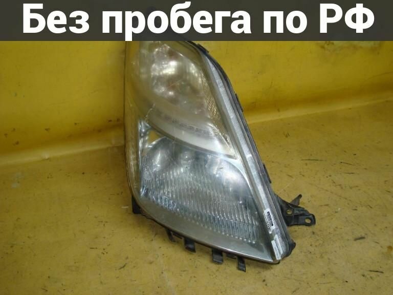 Фара Право с пробегом Toyota Prius NHW20